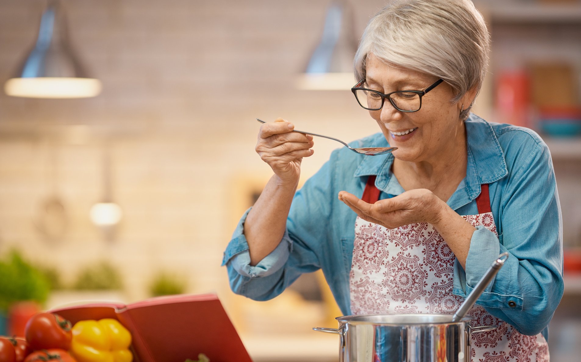 5 Healthy & Delicious Meals that Seniors Can Cook at Home